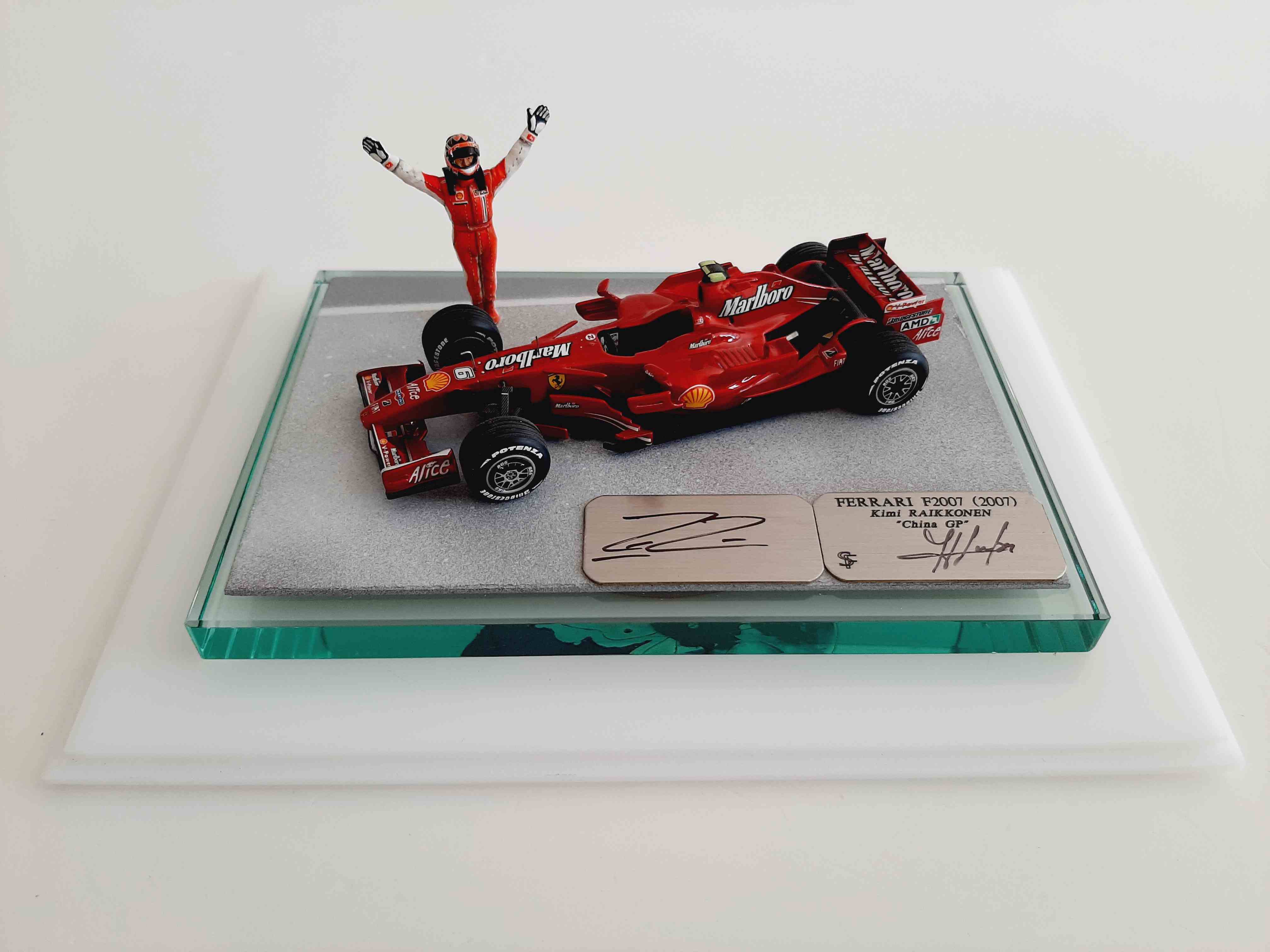F. Suber : Ferrari F2007 winner GP China 2007 -> SOLD, Modelart111