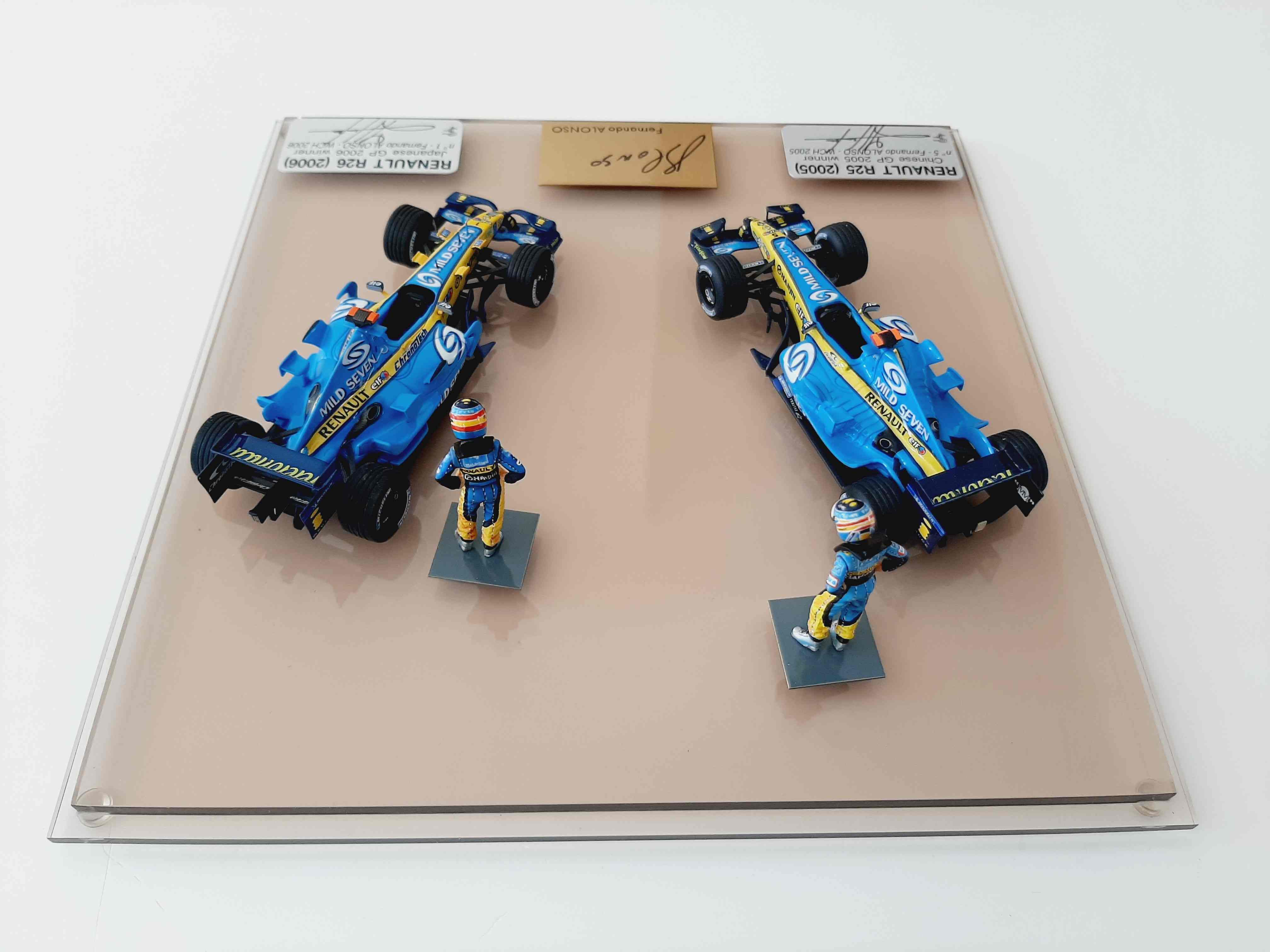 F. Suber : Renault R25 & R26 - World champion 2005 & 2006, Modelart111