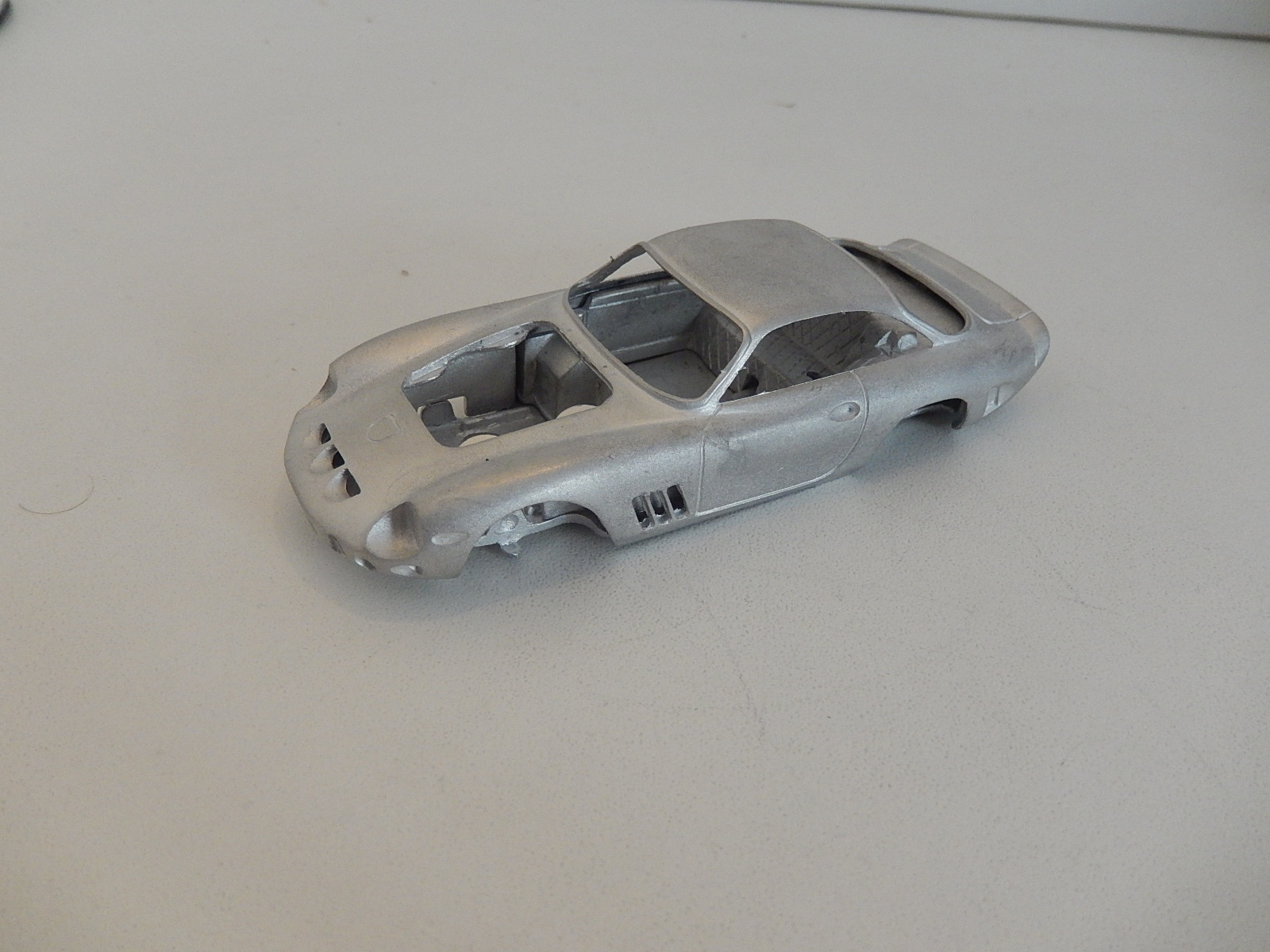 MODELART111 - 09.1 : 330 LMB Rare 1963 race versions, Modelart111